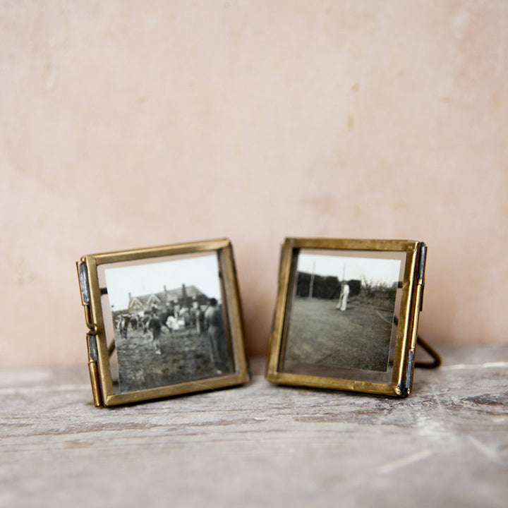 Tiny Brass Picture Frame roaniris